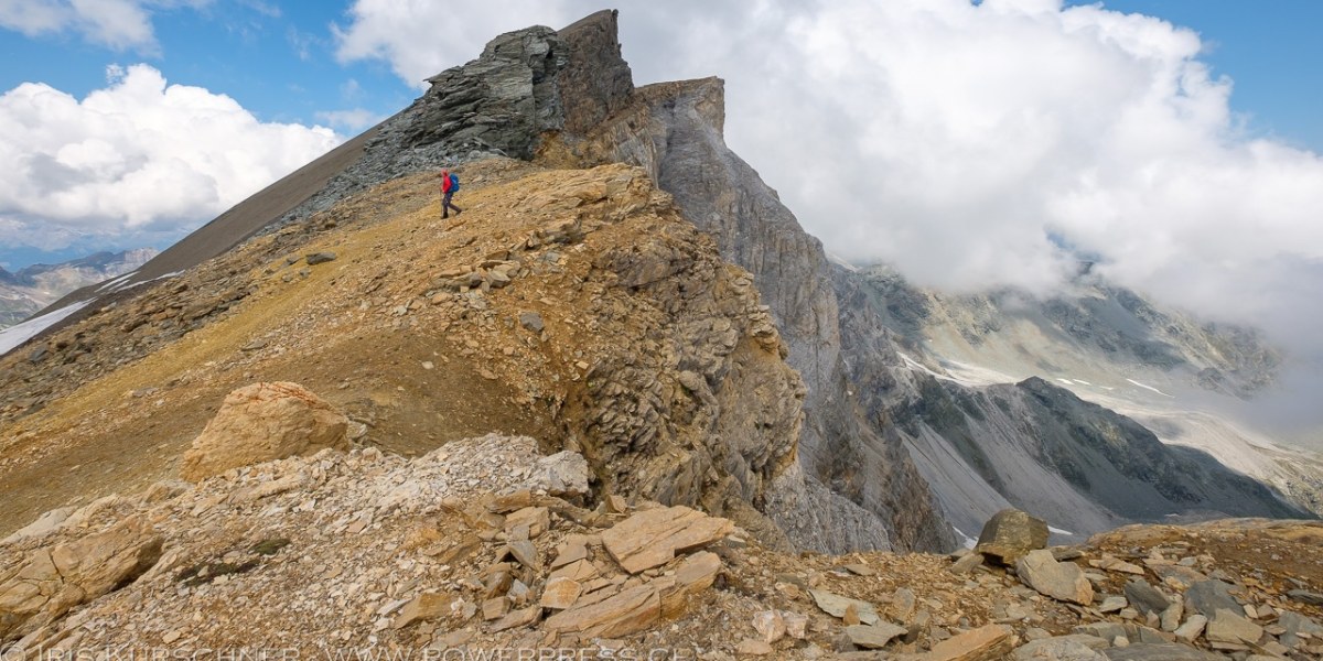 Wanderung auf das Barrhorn in den Walliser Alpen