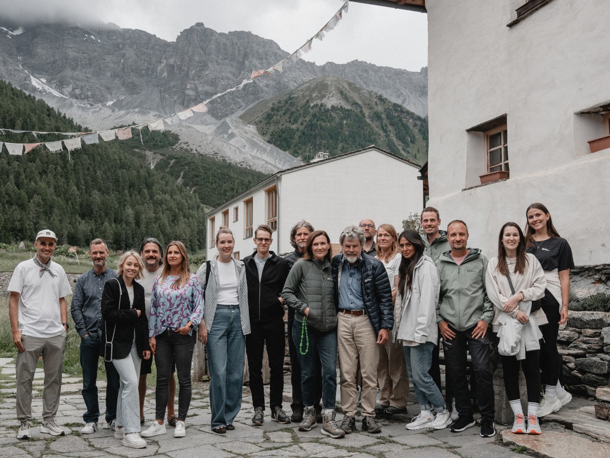 Reinhold Messner: "Politik schützt den Wolf, weil es Stimmen bringt!"