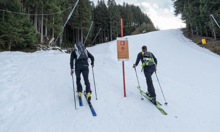 Pistentouren: Alles was ihr über Skitouren auf der Piste wissen müsst